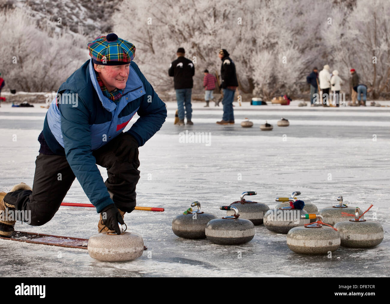Man curling hi-res stock photography and images - Alamy