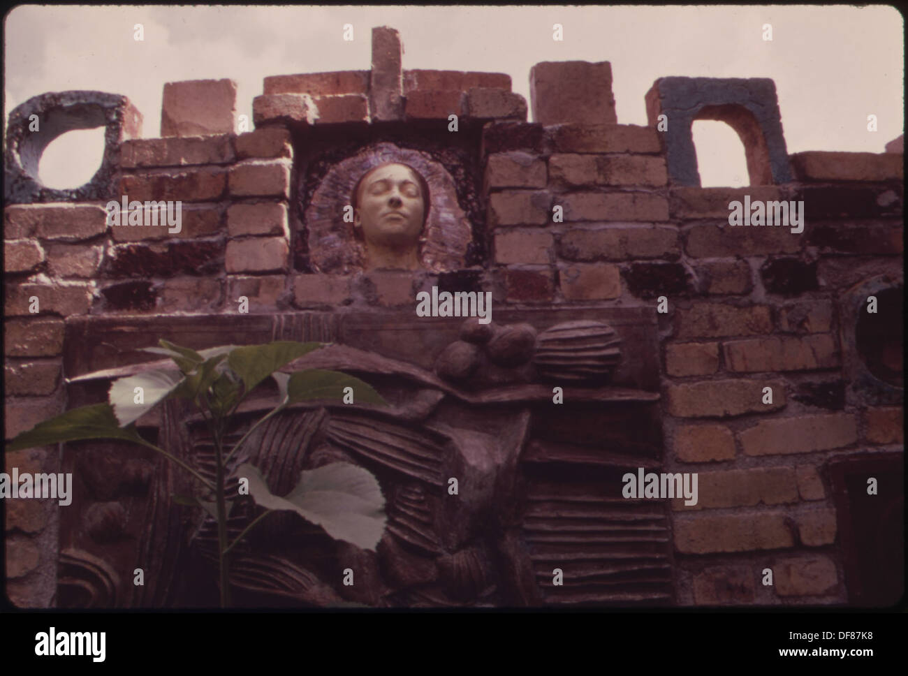 Nick Vergette, a sculptor and professor at Southern Illinois University ...