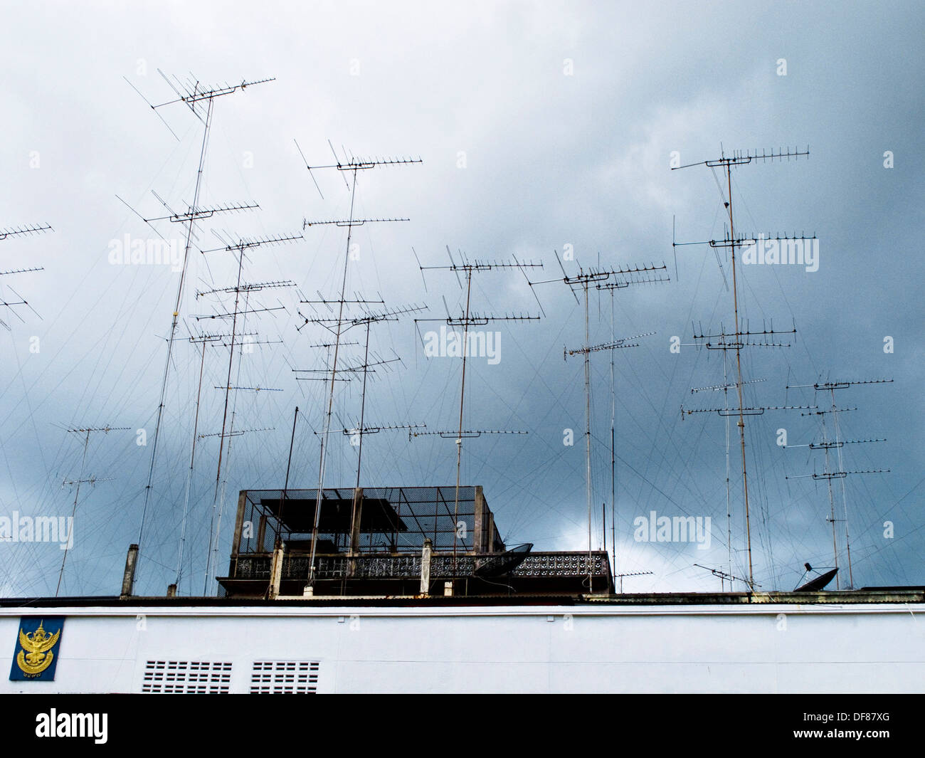 Tv antennas on the roof hi-res stock photography and images - Alamy