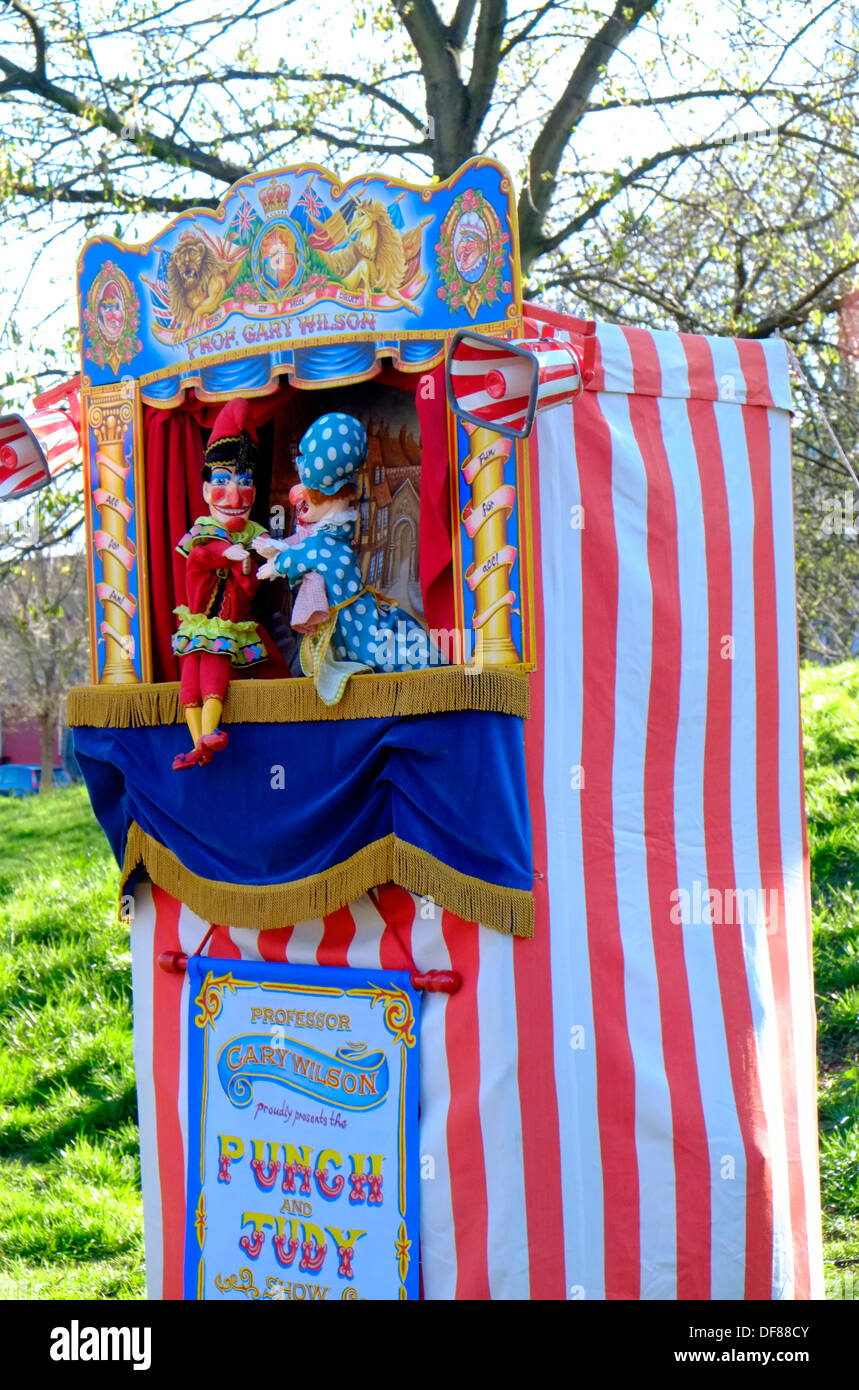 Punch and Judy show Stock Photo - Alamy