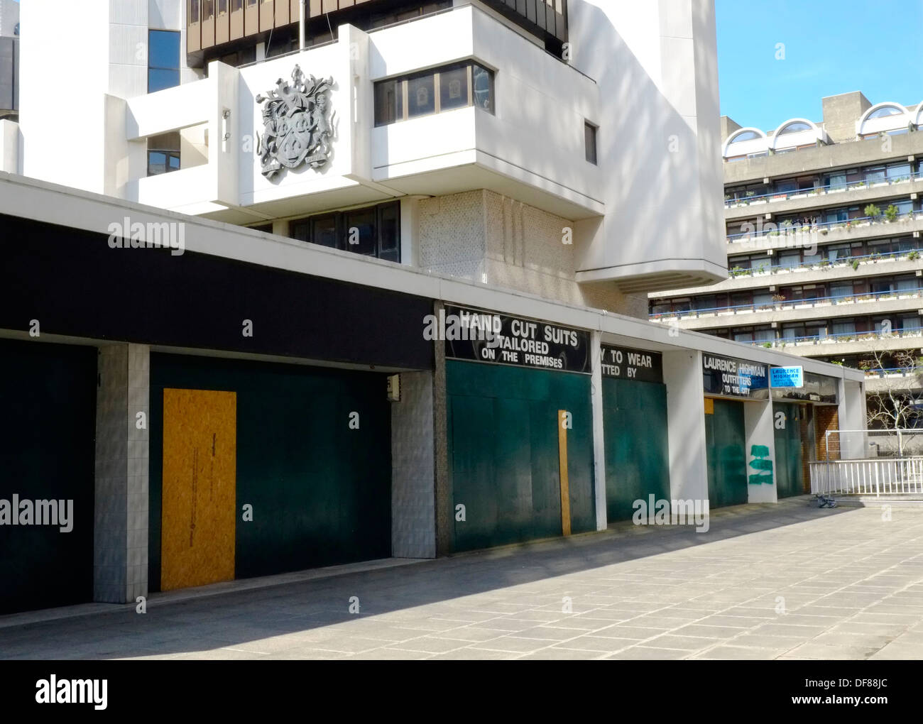 City of London. Boarded up businesses Stock Photo - Alamy