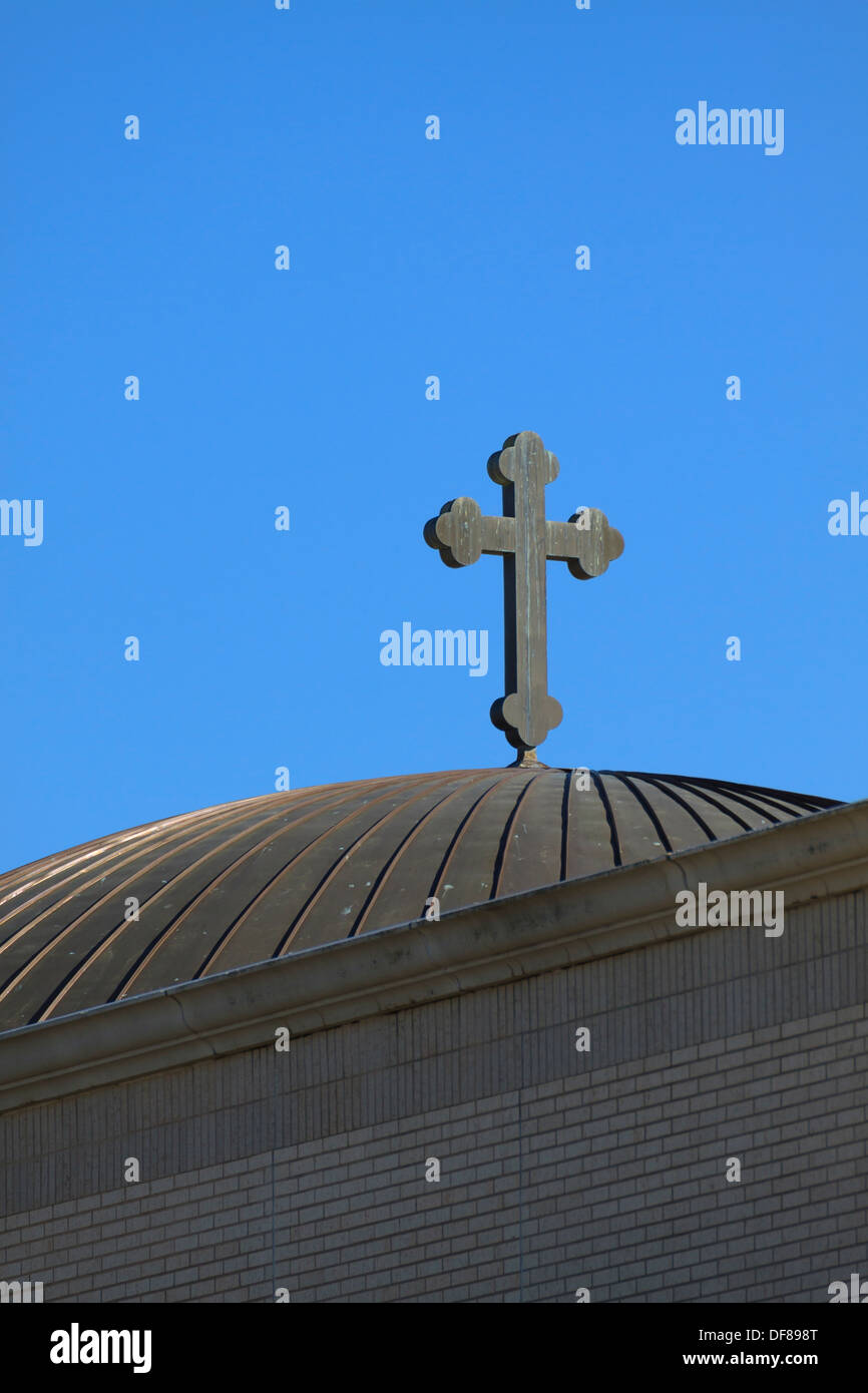 A cross on top of a church dome Stock Photo - Alamy