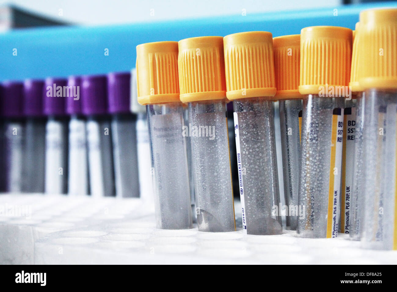 Laboratory material hi-res stock photography and images - Alamy