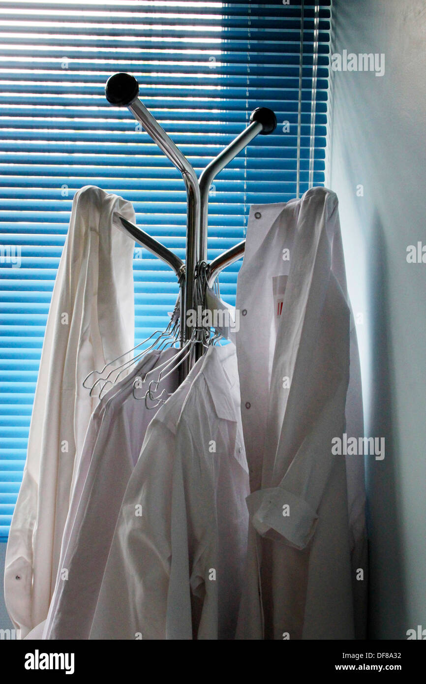 White coat hi-res stock photography and images - Alamy