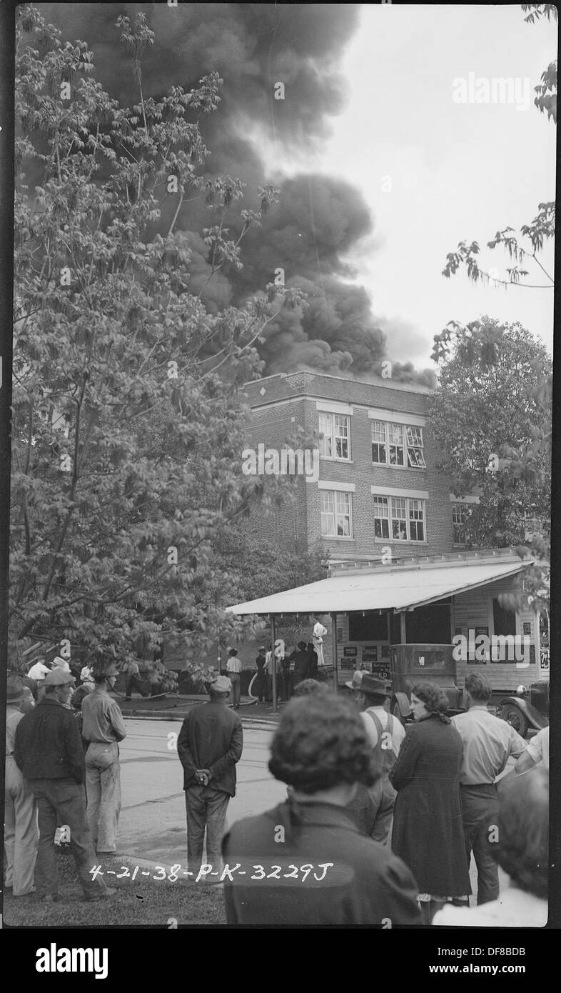 Small space crowd Black and White Stock Photos & Images - Alamy