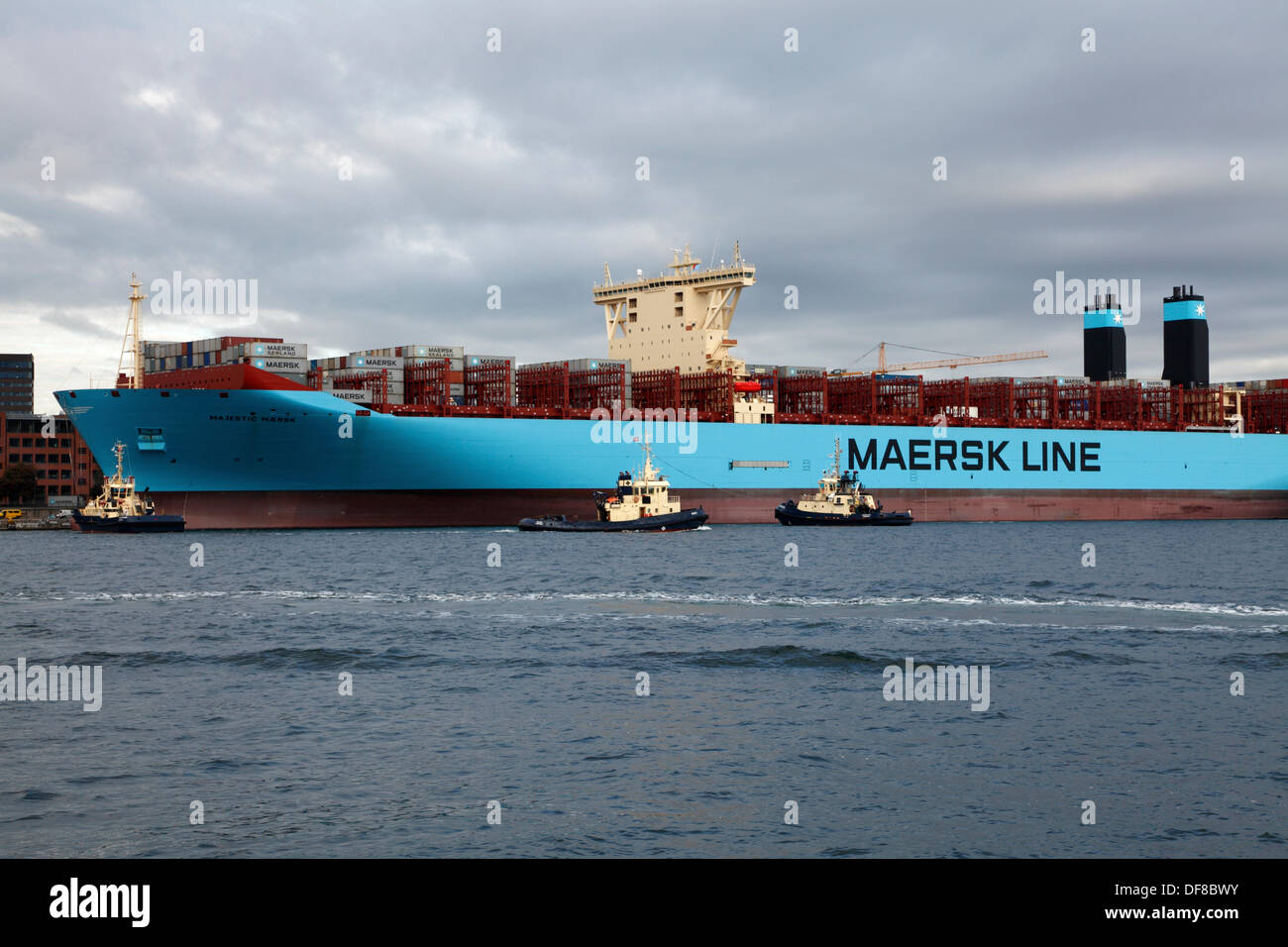 Copenhagen, Denmark. 30th Sep, 2013. The Majestic Maersk left the ...
