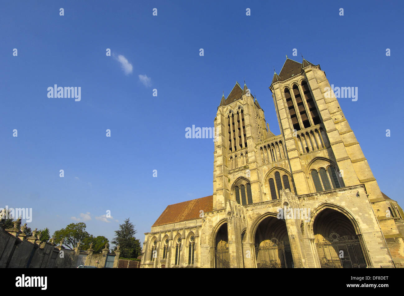 Noyon hi-res stock photography and images - Alamy