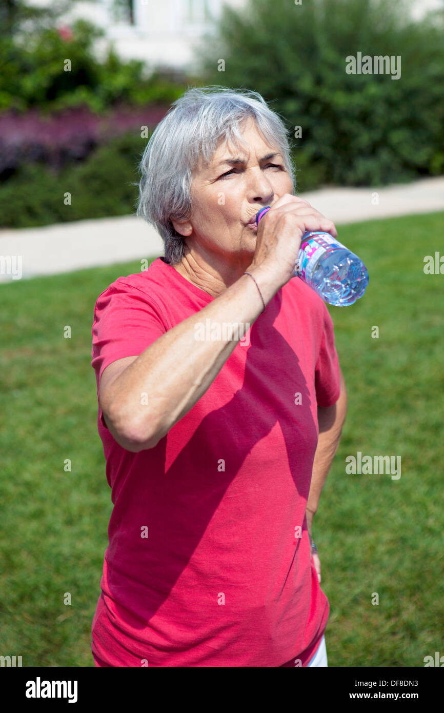 Very thirsty person hi-res stock photography and images - Alamy