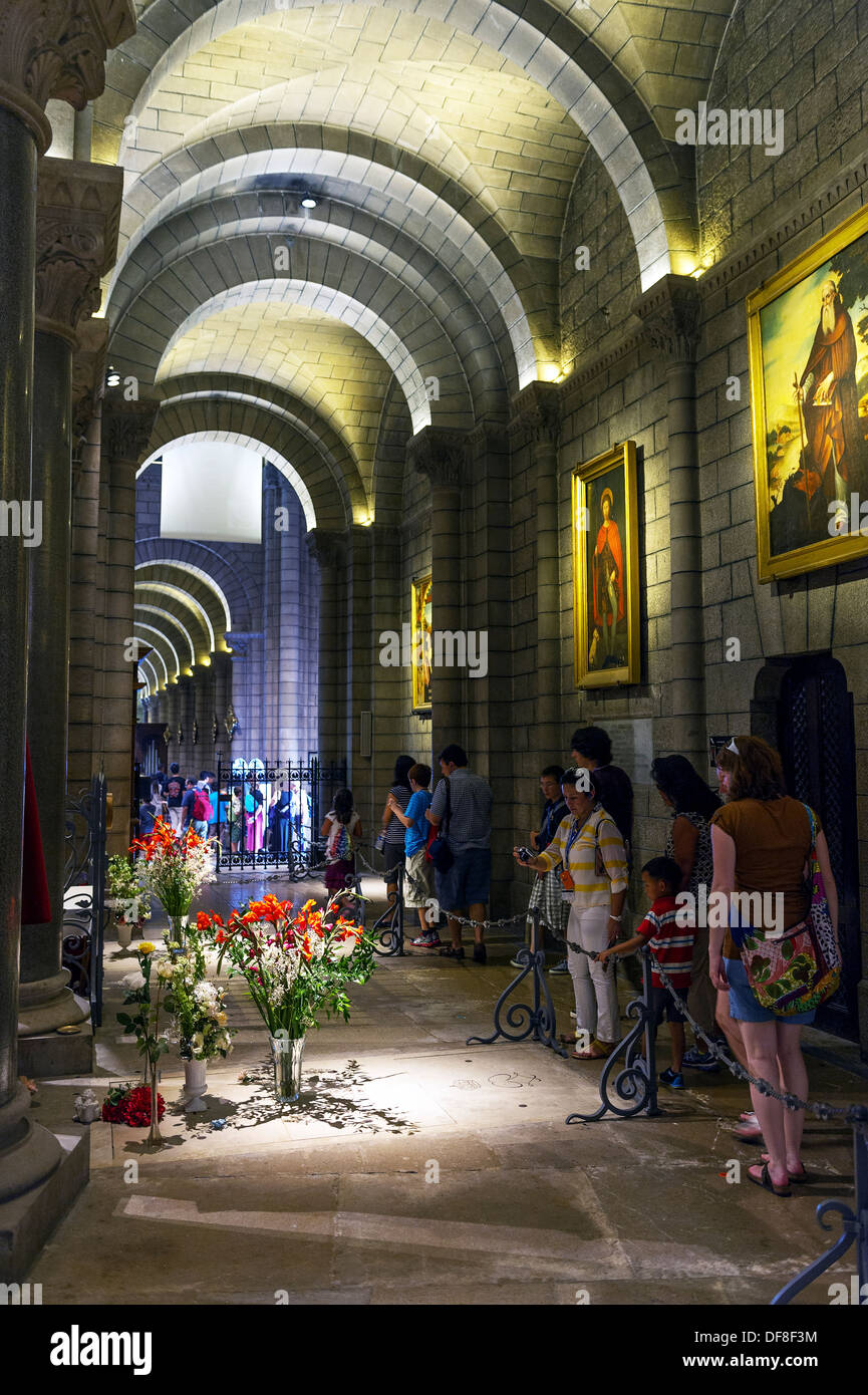 Europe, France, Principality of Monaco, Monte Carlo. Tourists in front ...