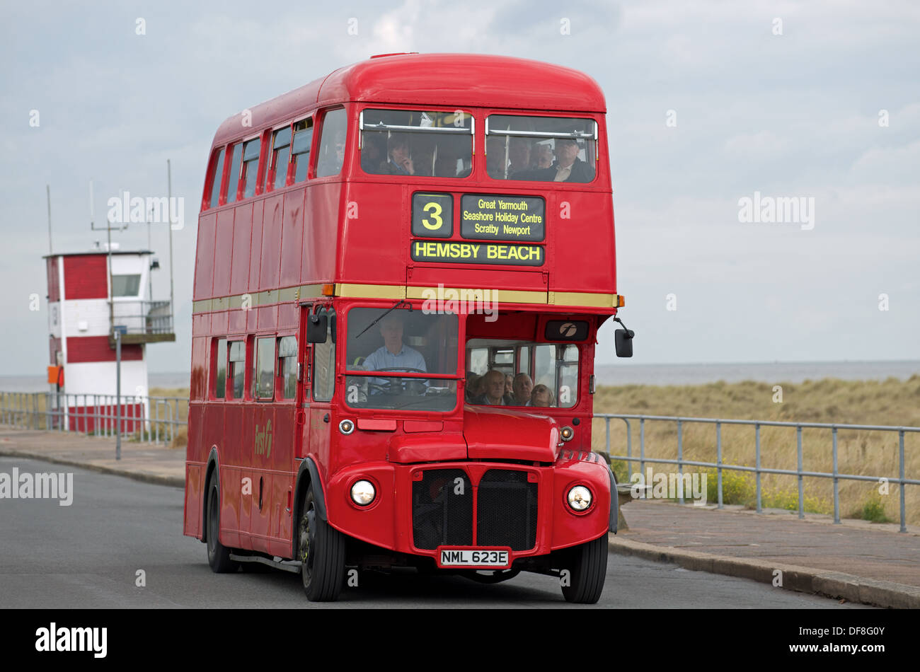 Double decker bus buses hi-res stock photography and images - Alamy