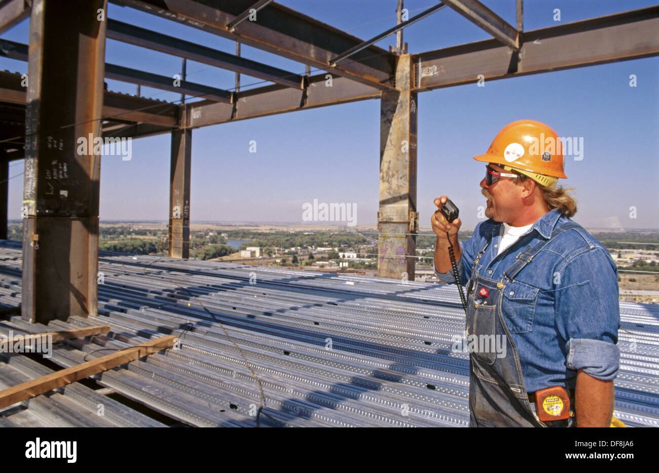 Radio command hi-res stock photography and images - Alamy