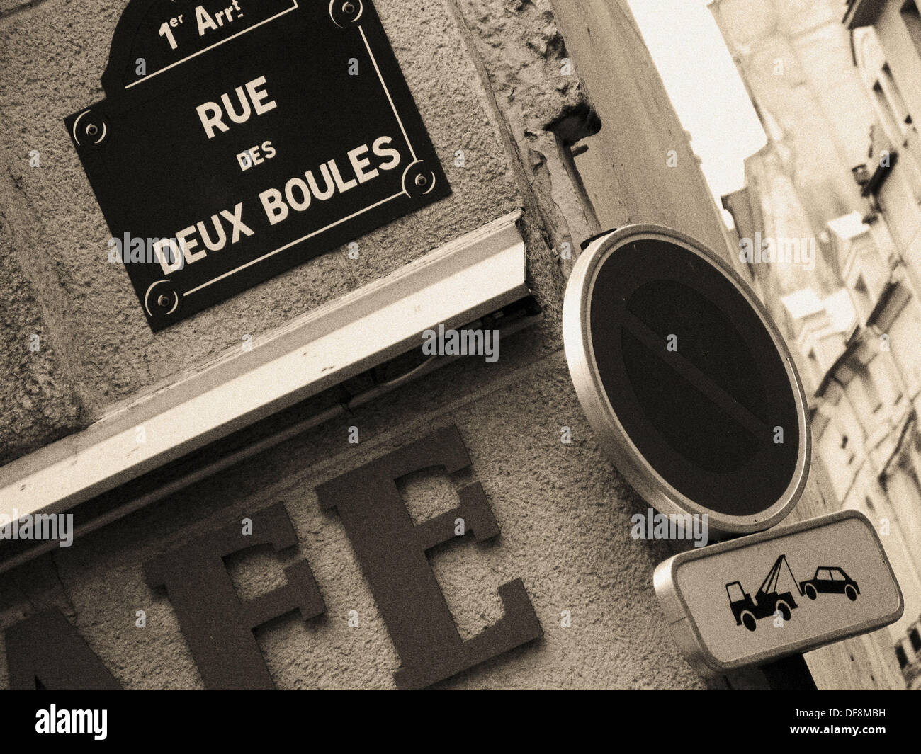 Parking Sign Paris France Stock Photos & Parking Sign Paris France ...