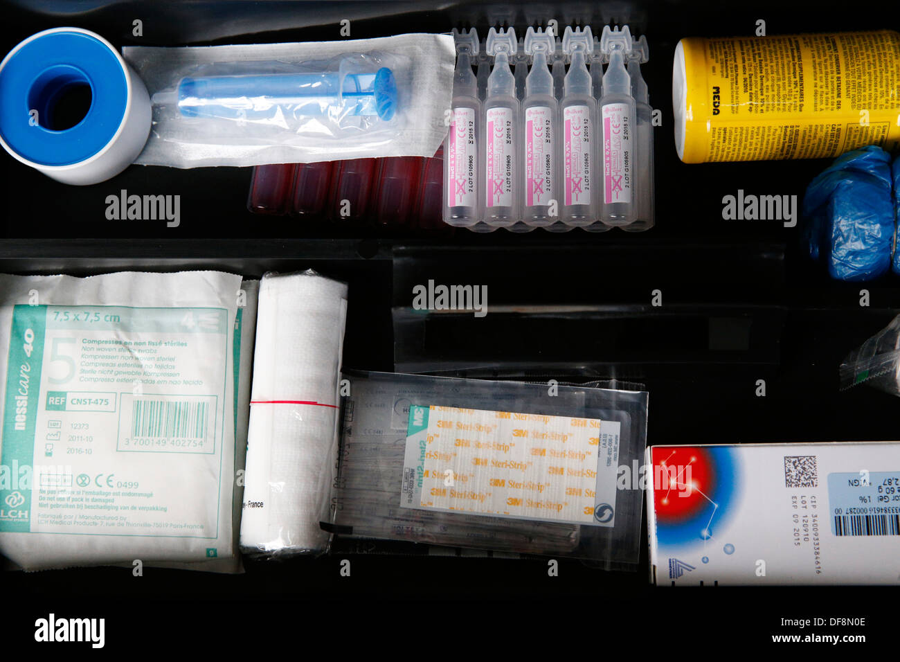 Medical kit saline solution hi-res stock photography and images - Alamy