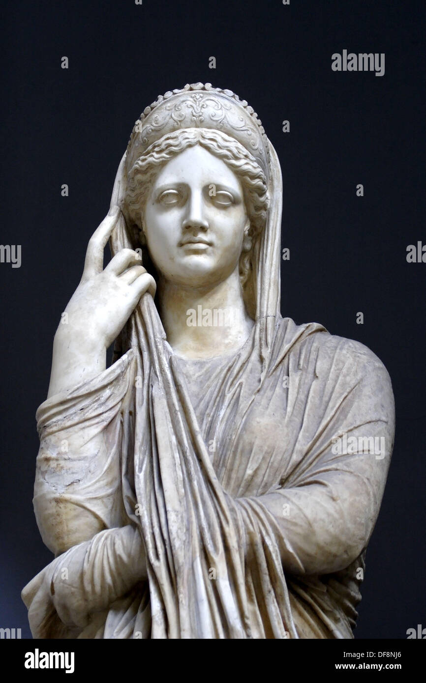 Pudicizia statue hi-res stock photography and images - Alamy