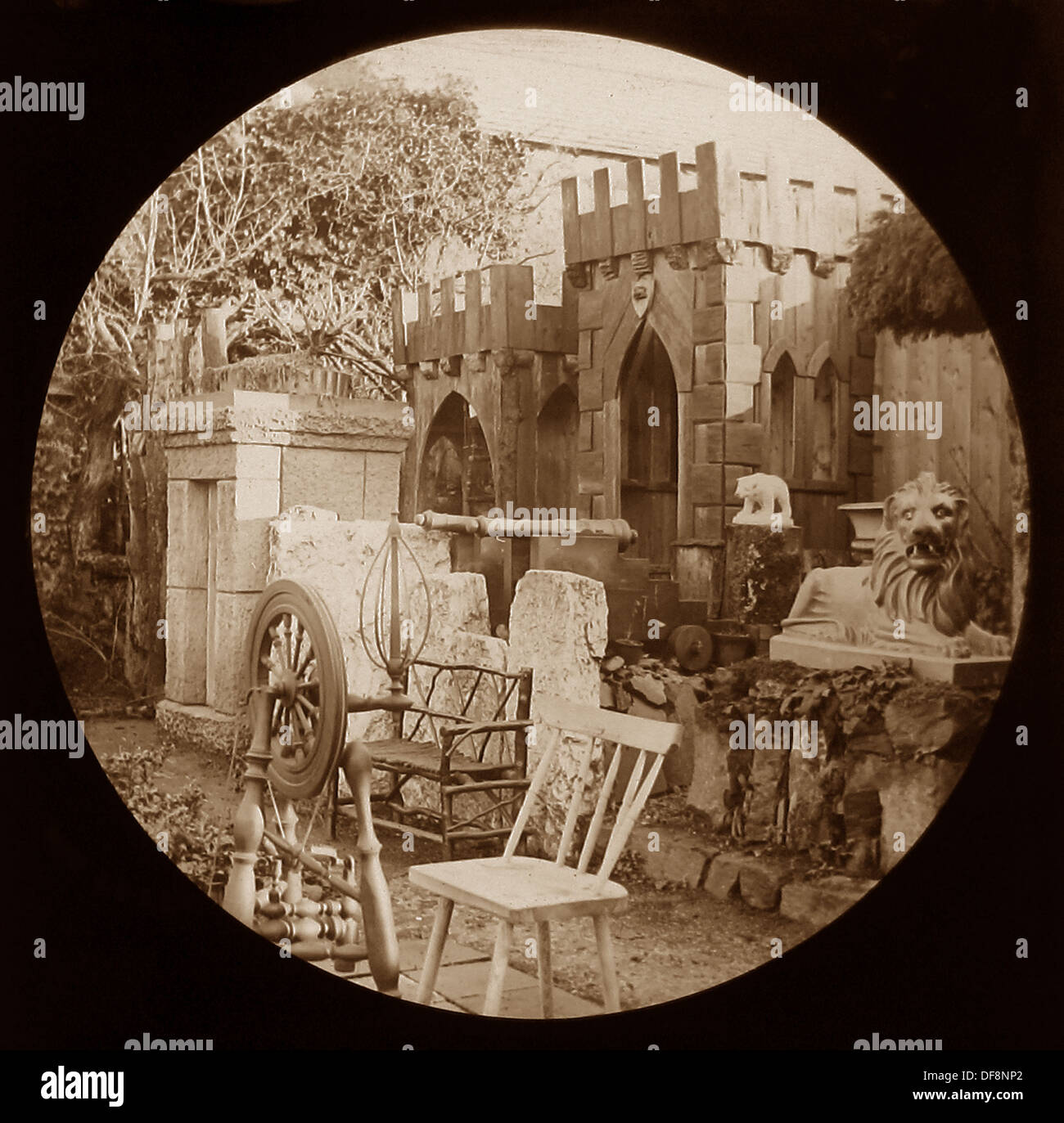 Victorian pleasure gardens hi-res stock photography and images - Alamy