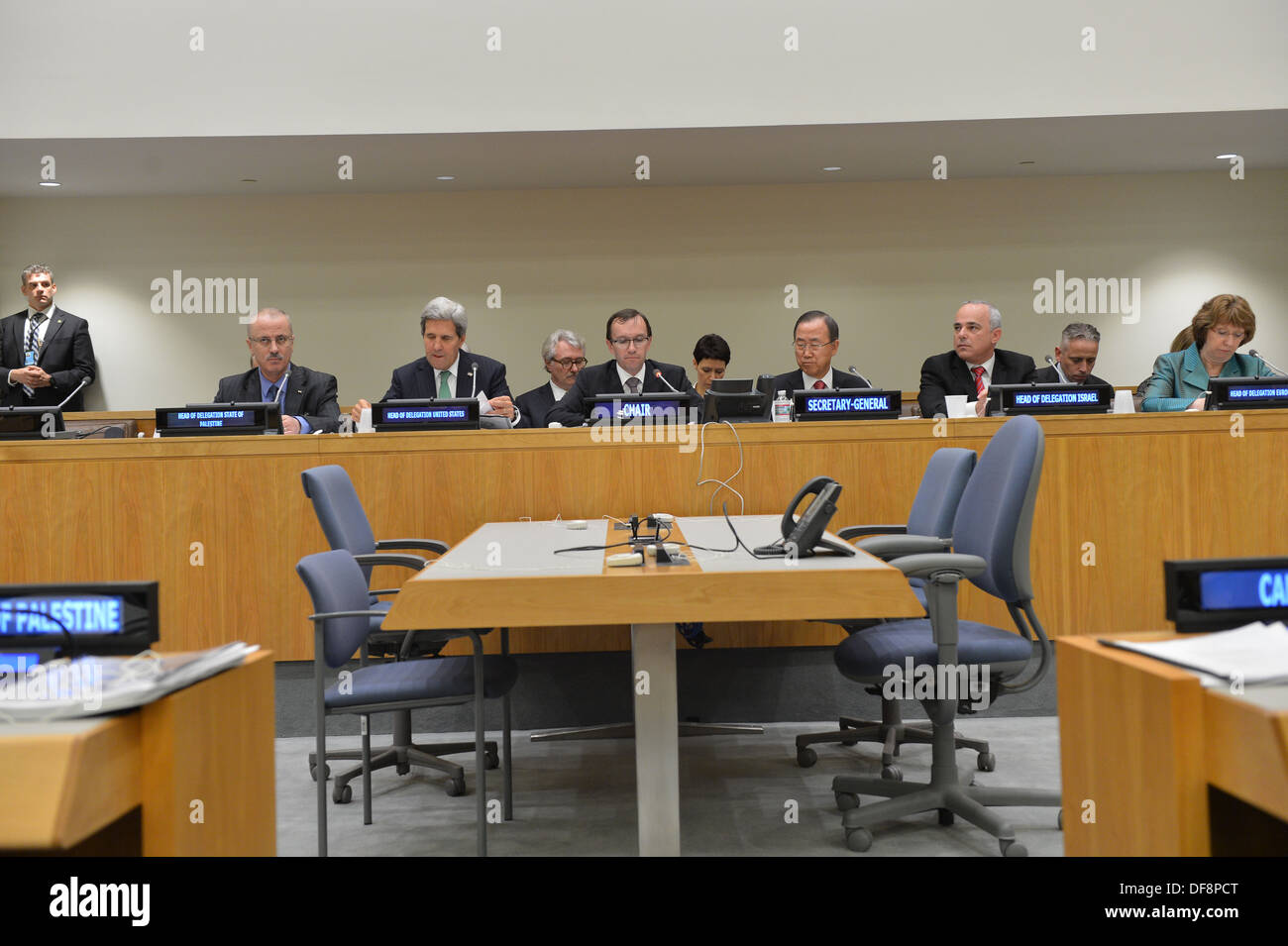 Liaison committee hi-res stock photography and images - Alamy