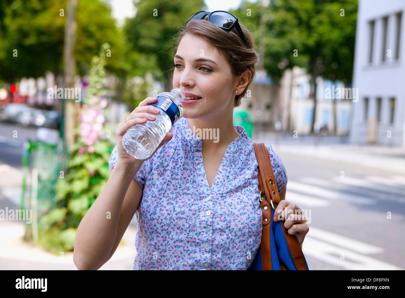 So thirsty hi-res stock photography and images - Alamy