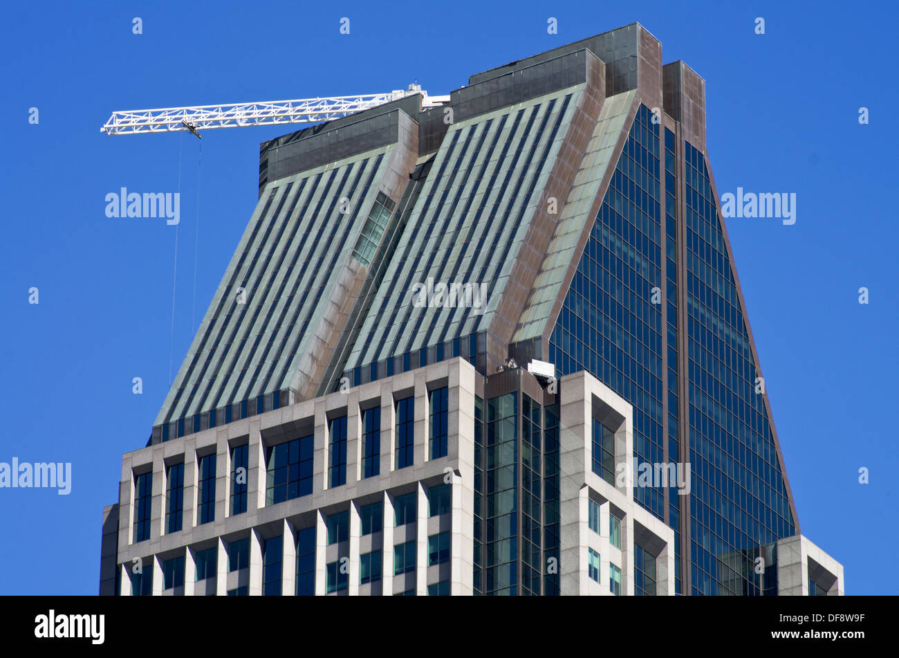 Skyscraper top hi-res stock photography and images - Alamy