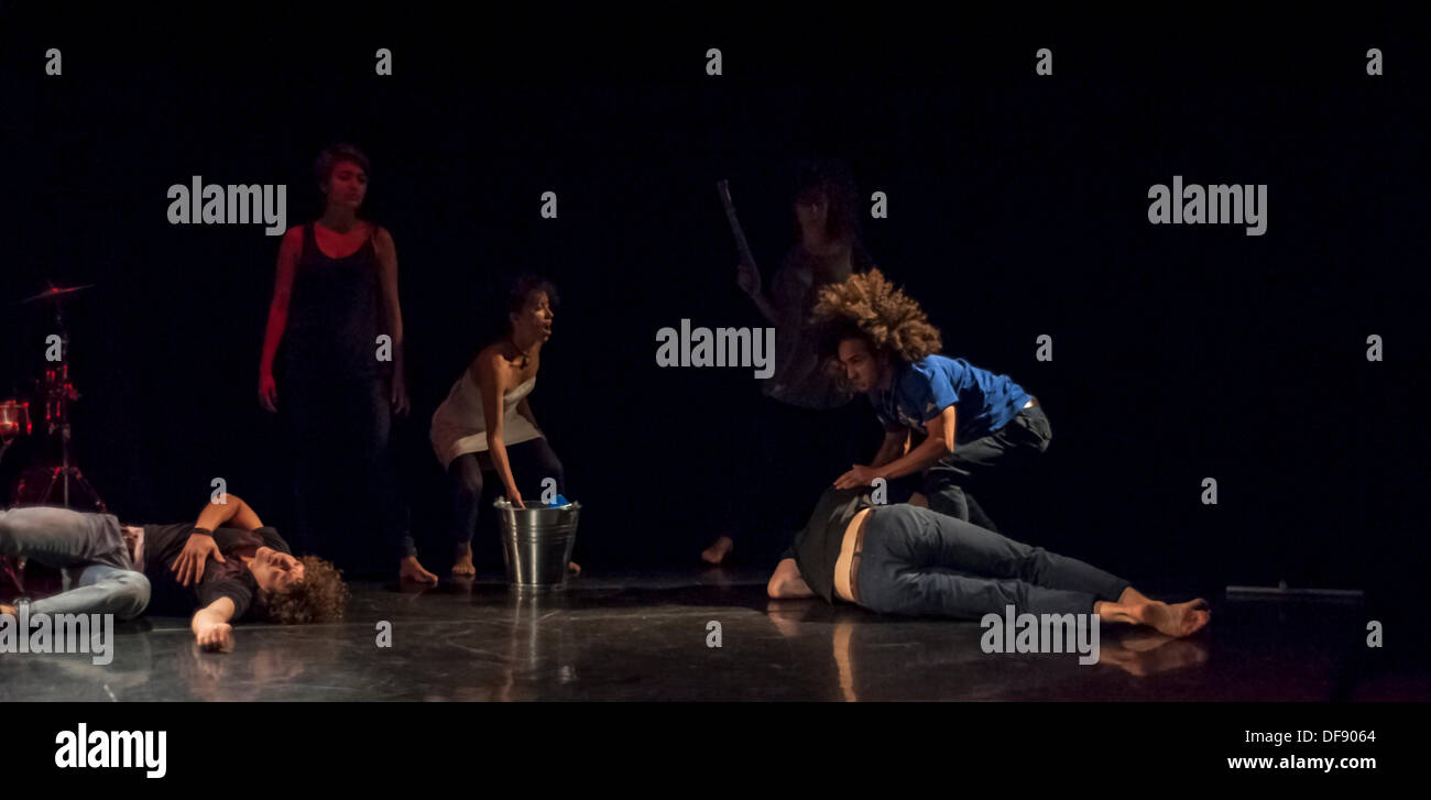 Macbeth witches hi-res stock photography and images - Alamy