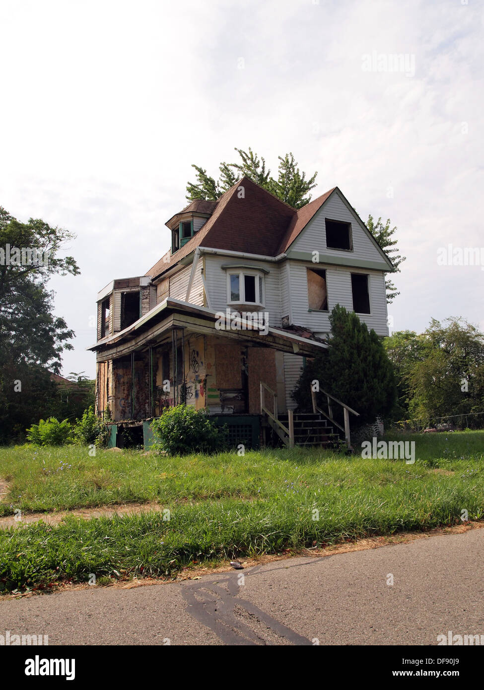 Detroit abandoned houses hi-res stock photography and images - Alamy