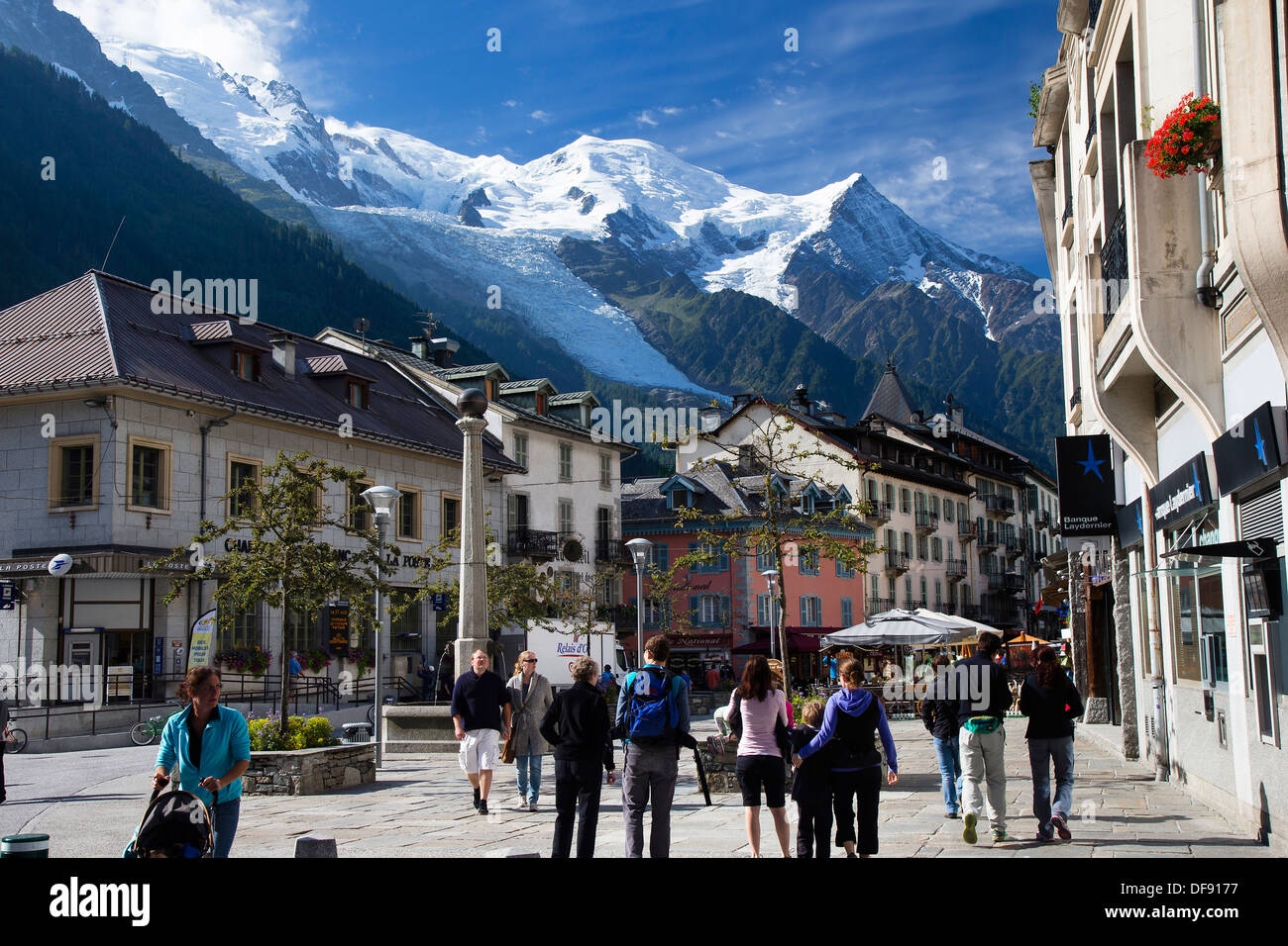 City chamonix mont blanc hi-res stock photography and images - Alamy