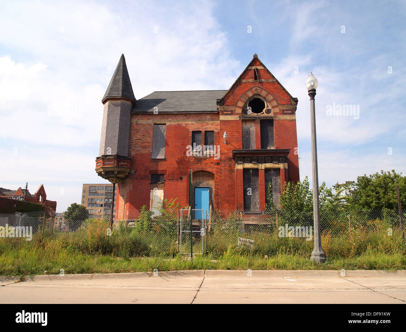 Boarded up house in Detroit, Michigan, USA Stock Photo - Alamy