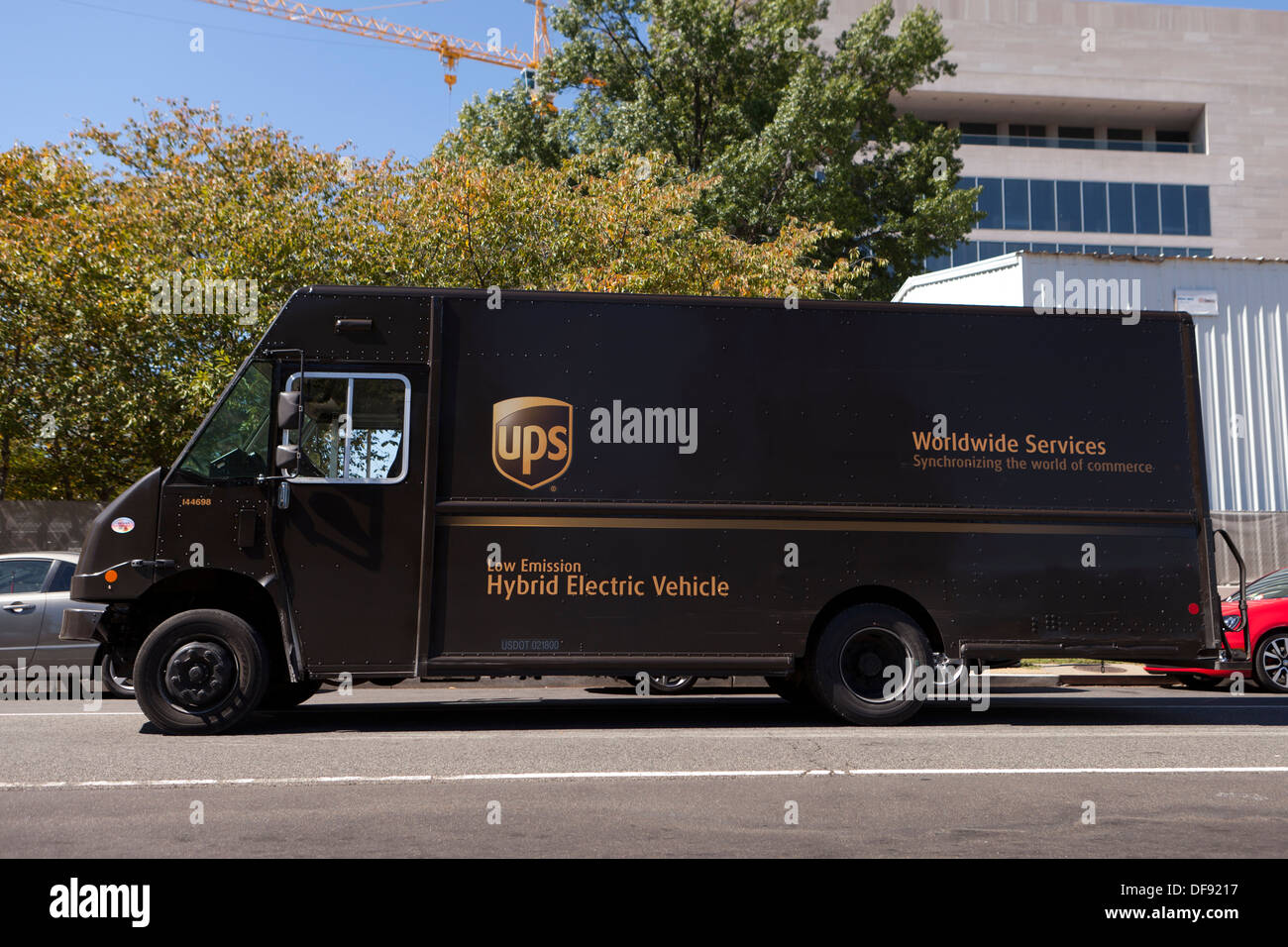 Ups parked truck hi-res stock photography and images - Alamy