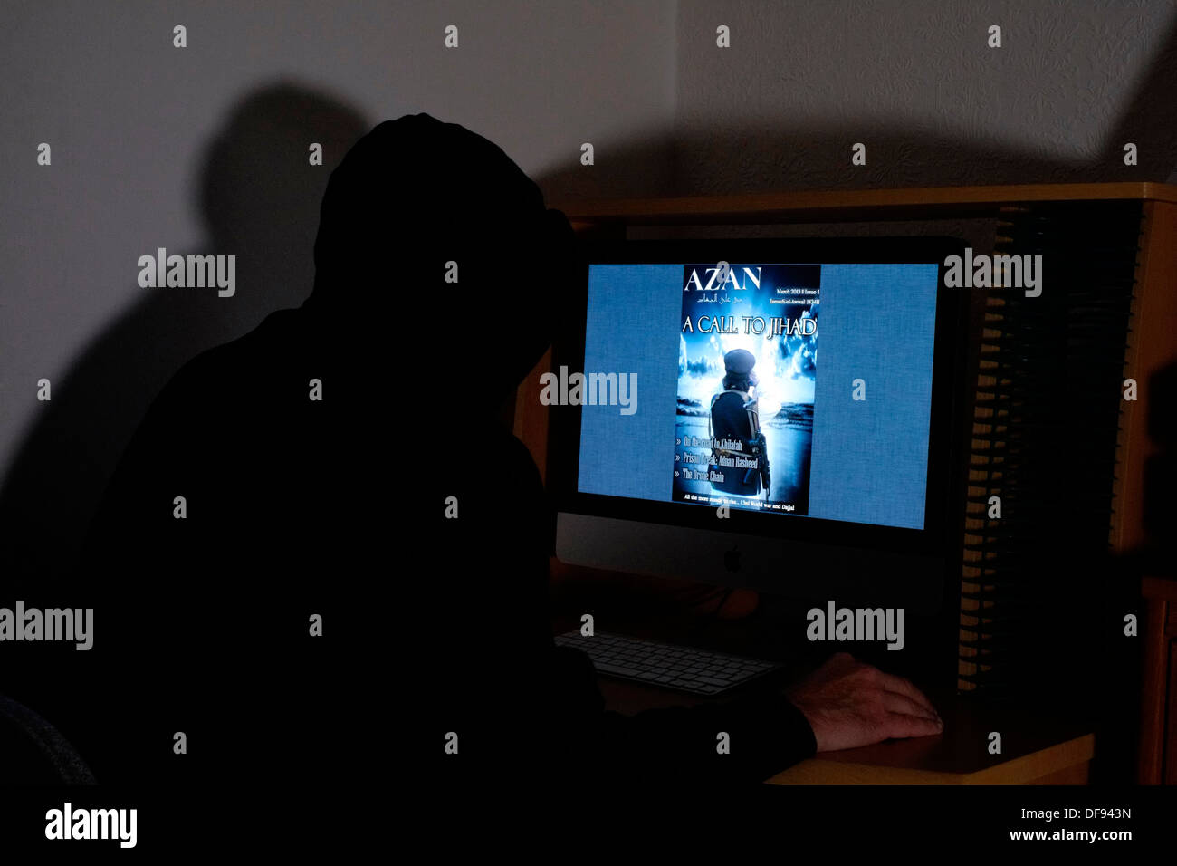 Sinister man computer screen hi-res stock photography and images - Alamy