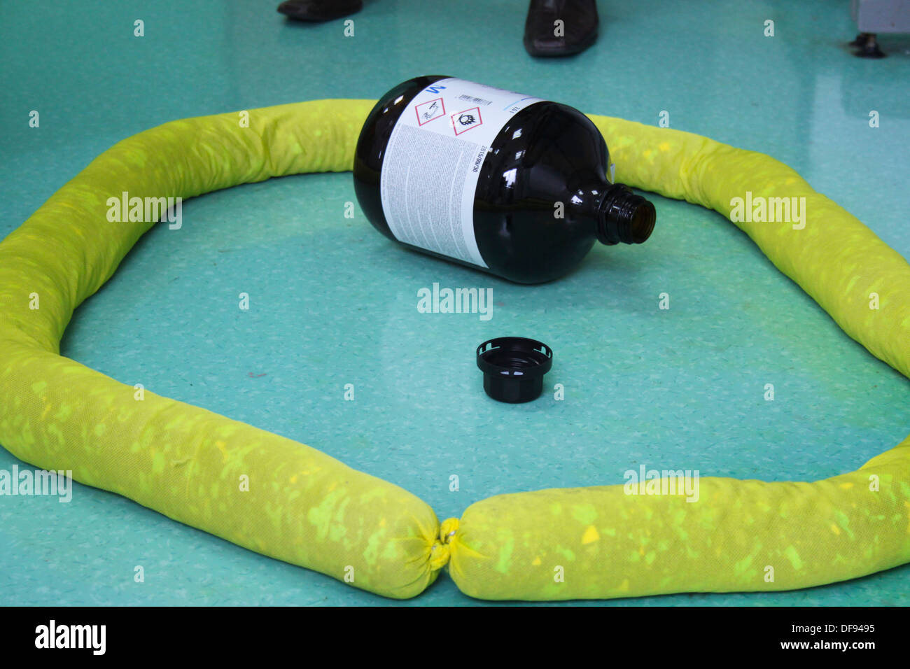 Chemistry Lab Accident High Resolution Stock Photography and Images - Alamy