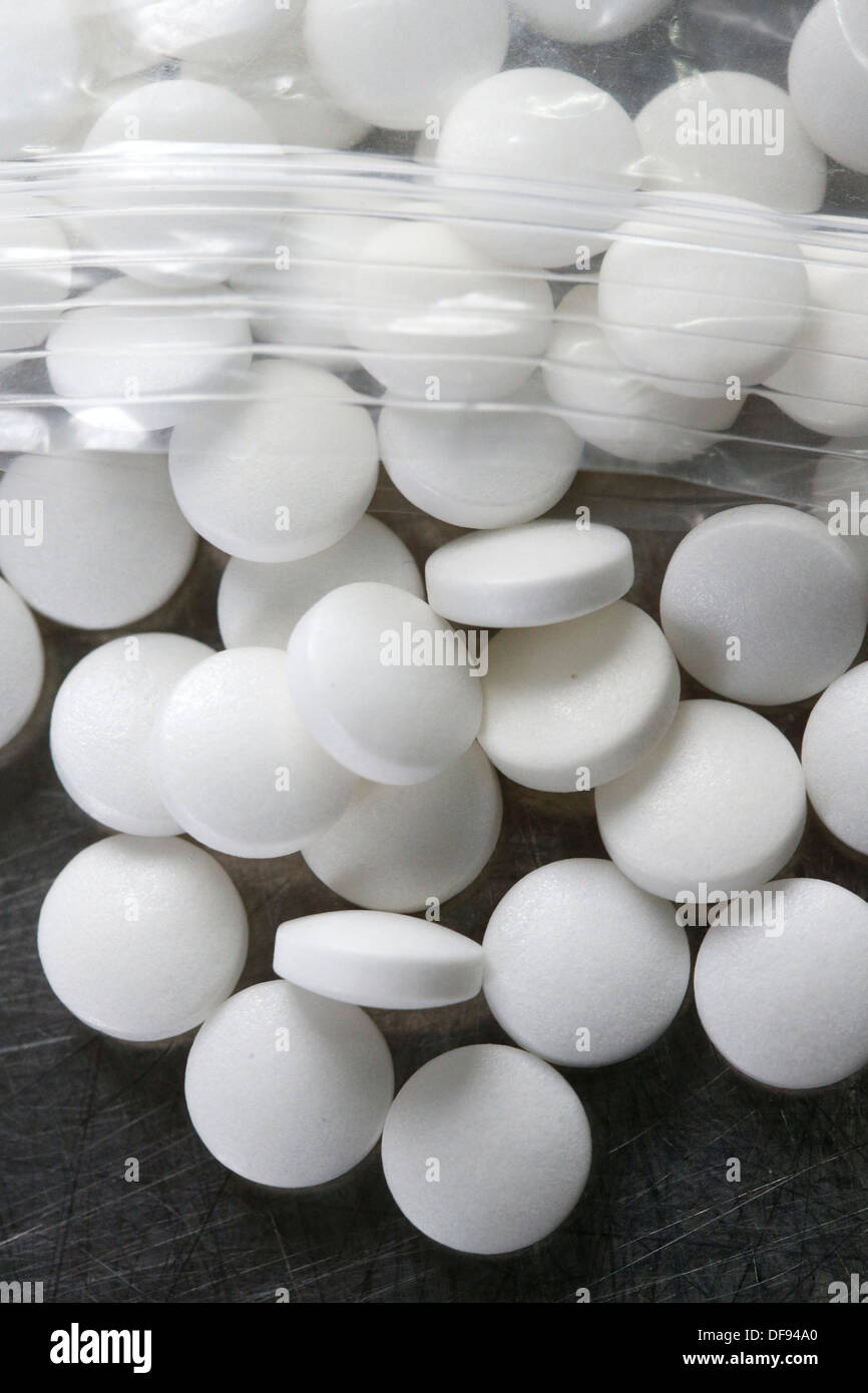 Sachet drugs hi-res stock photography and images - Alamy