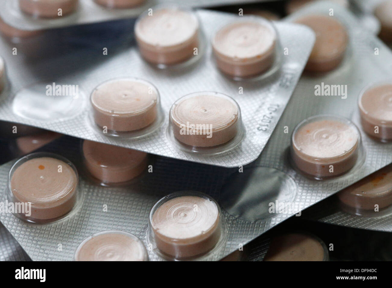 Bulk drugs hi-res stock photography and images - Alamy
