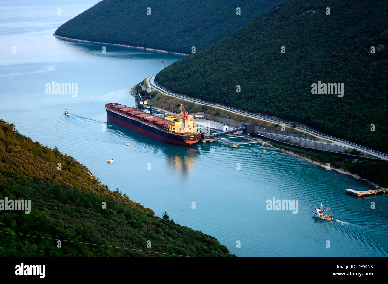 Cargo ship in Plomin Luka (harbour) Istria Croatia Stock Photo - Alamy