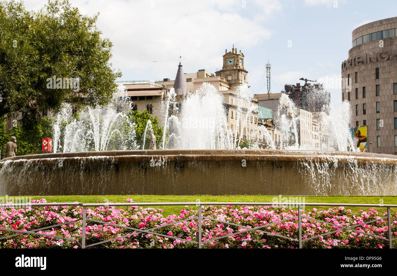 Beautiful fountain in Barcelona, Spain surrounded by a garden Stock ...