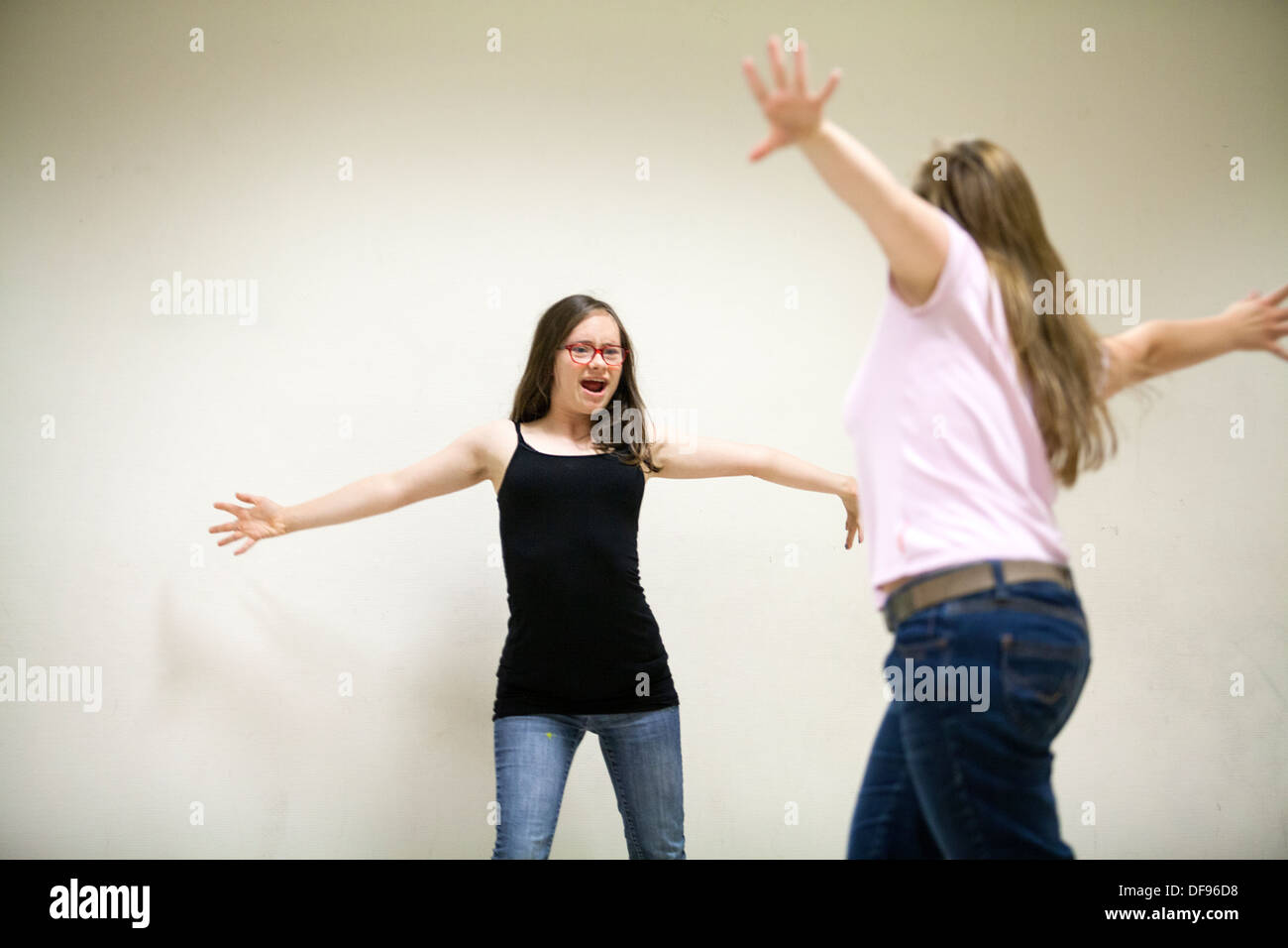 Dancing 14 year old girl hi-res stock photography and images - Alamy