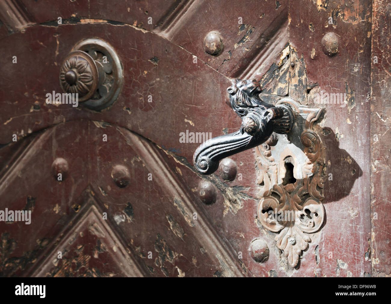 Battered door hi-res stock photography and images - Alamy