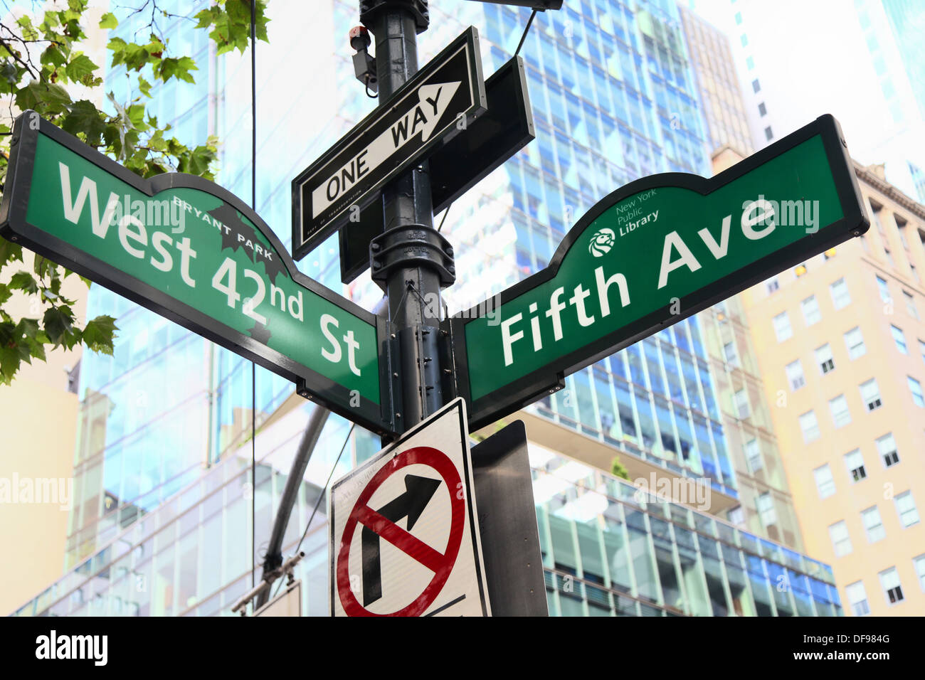 New York City Fifth Avenue and West 42nd street sign post Stock Photo ...