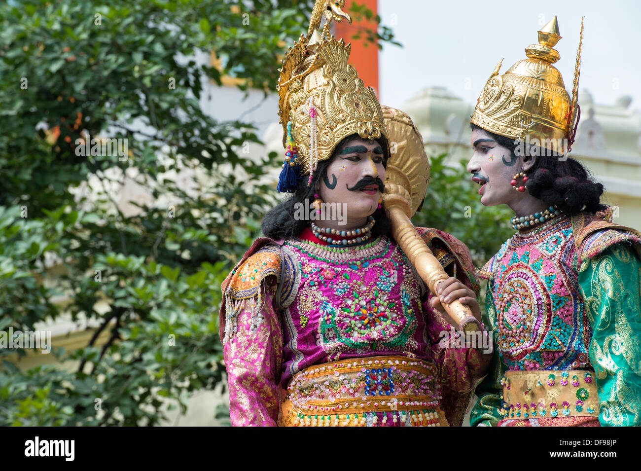 Costume man hindu god hi-res stock photography and images - Alamy