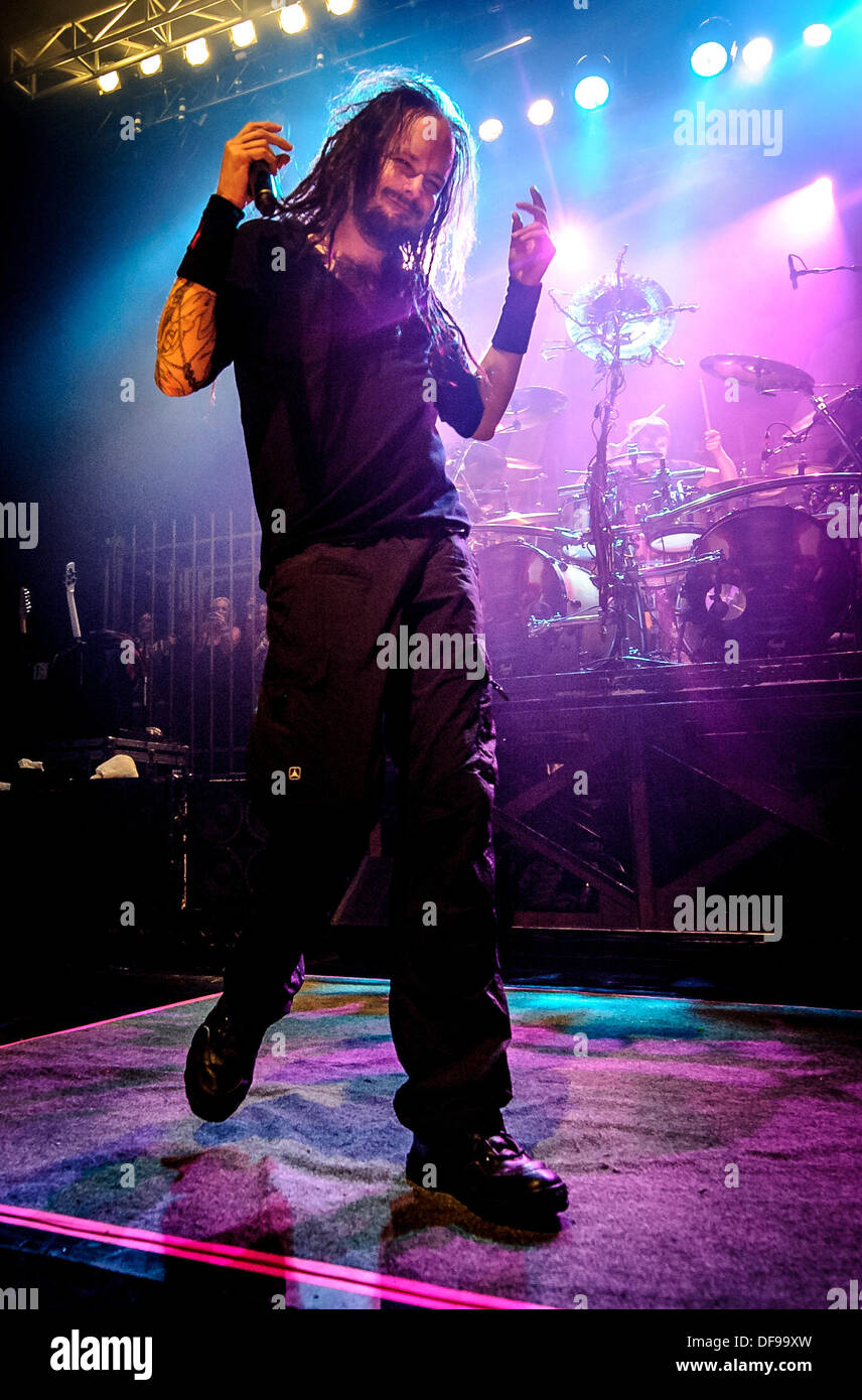 Jonathan davis lead singer in hi-res stock photography and images - Alamy