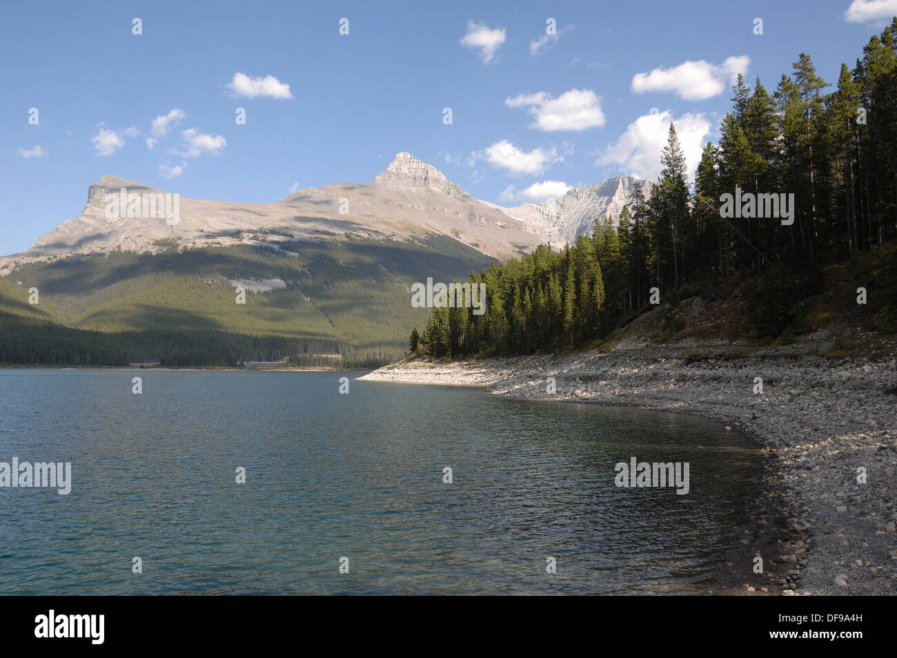 Spray lakes provincial park hi-res stock photography and images - Alamy