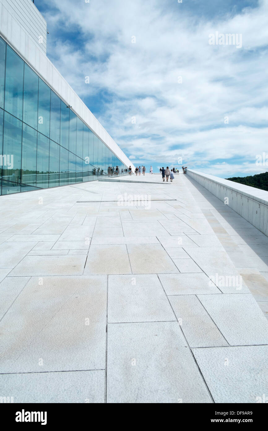 Ramp leading to the roof of the new Oslo Opera House, Norway Stock ...
