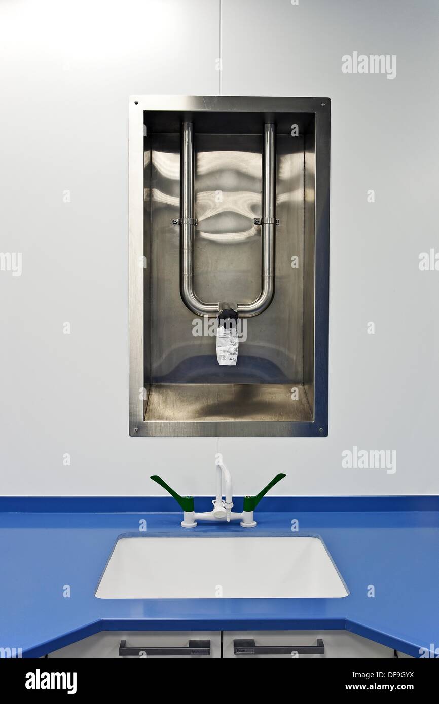 Science vertical hi-res stock photography and images - Alamy