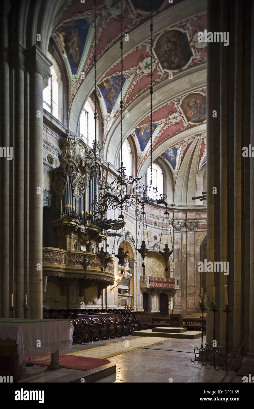 Catedral de santa maria maior de lisboa hi-res stock photography and ...