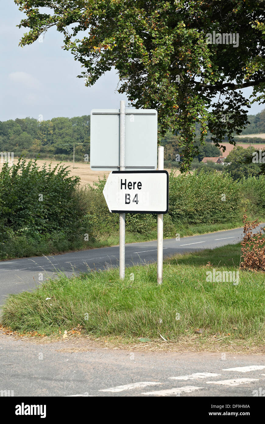Letters on sign missing hi-res stock photography and images - Alamy