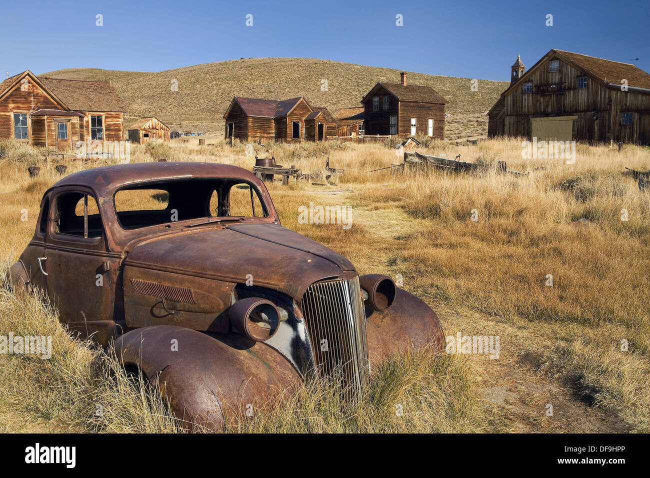 Rusted car in bodie ghost town hi-res stock photography and images - Alamy
