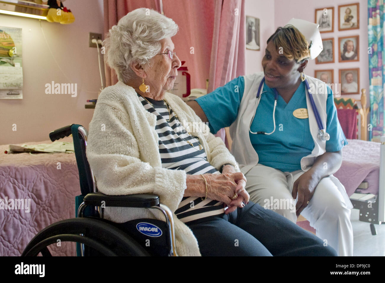 A Nurse Talks To A Nursing Home Resident Stock Photo 61062960 Alamy a-nurse-talks-to-a-nursing-home-resident-stock-photo-61062960-alamy