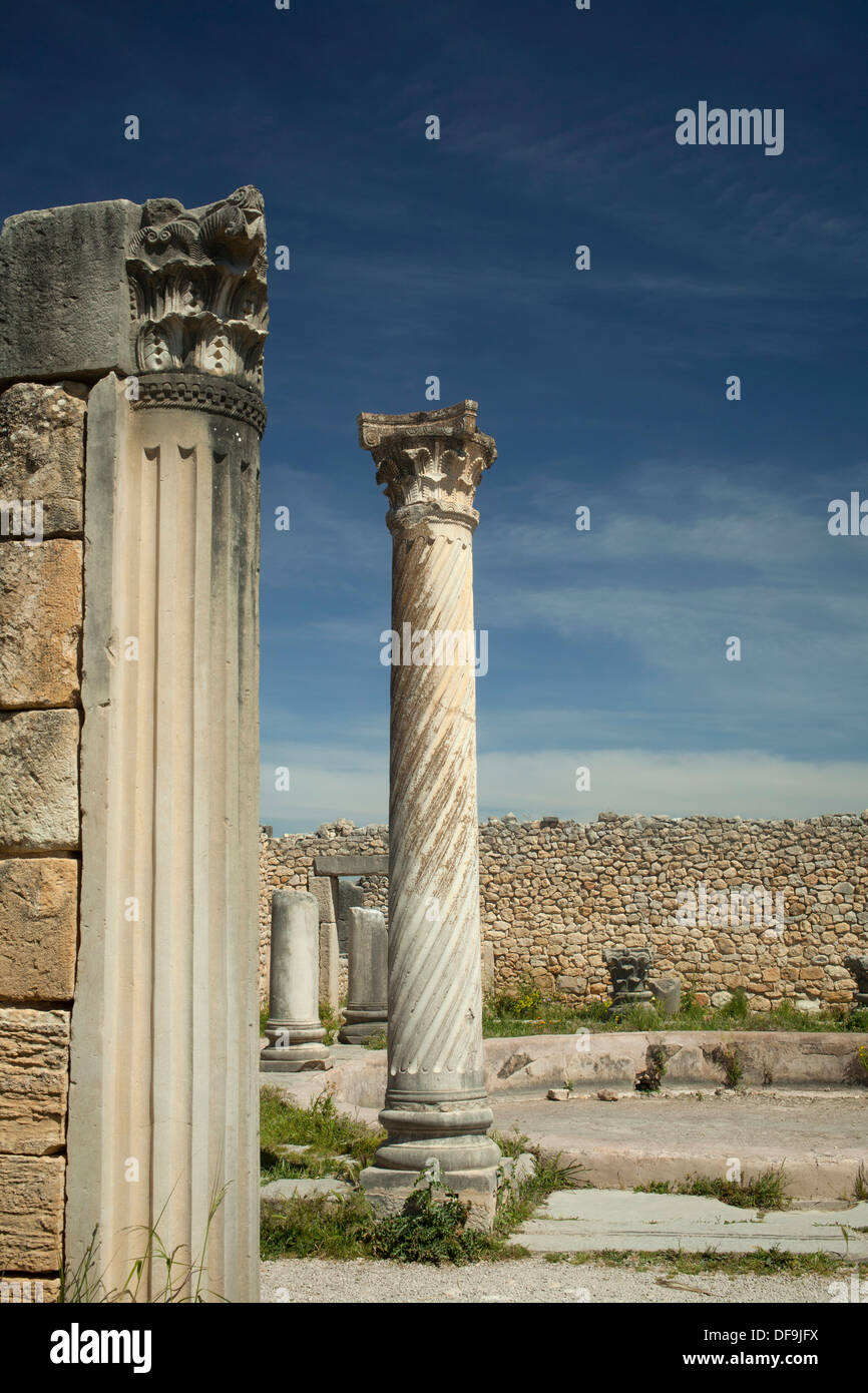 Dorian columns hi-res stock photography and images - Alamy