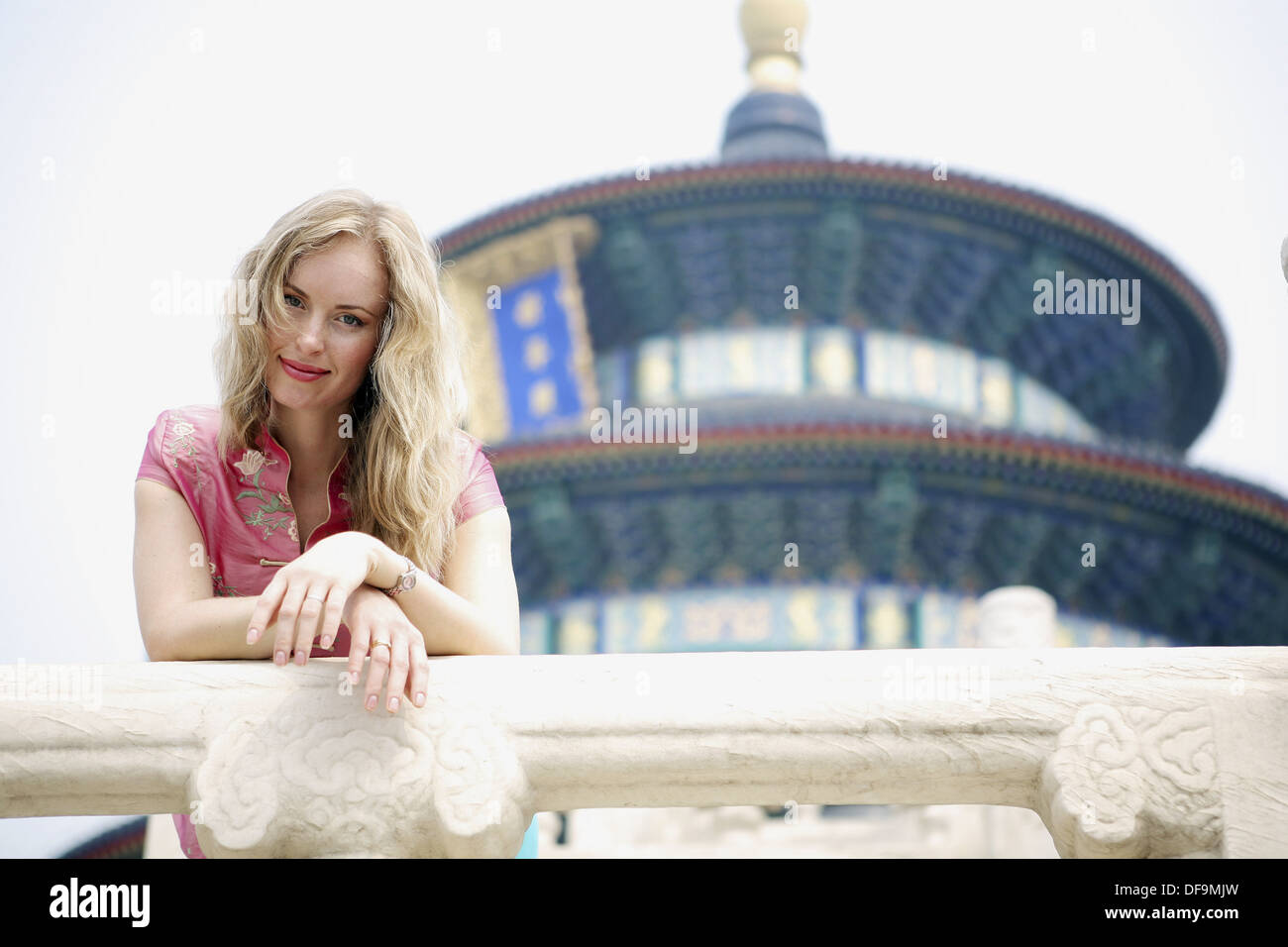 Woman in heaven hi-res stock photography and images - Alamy