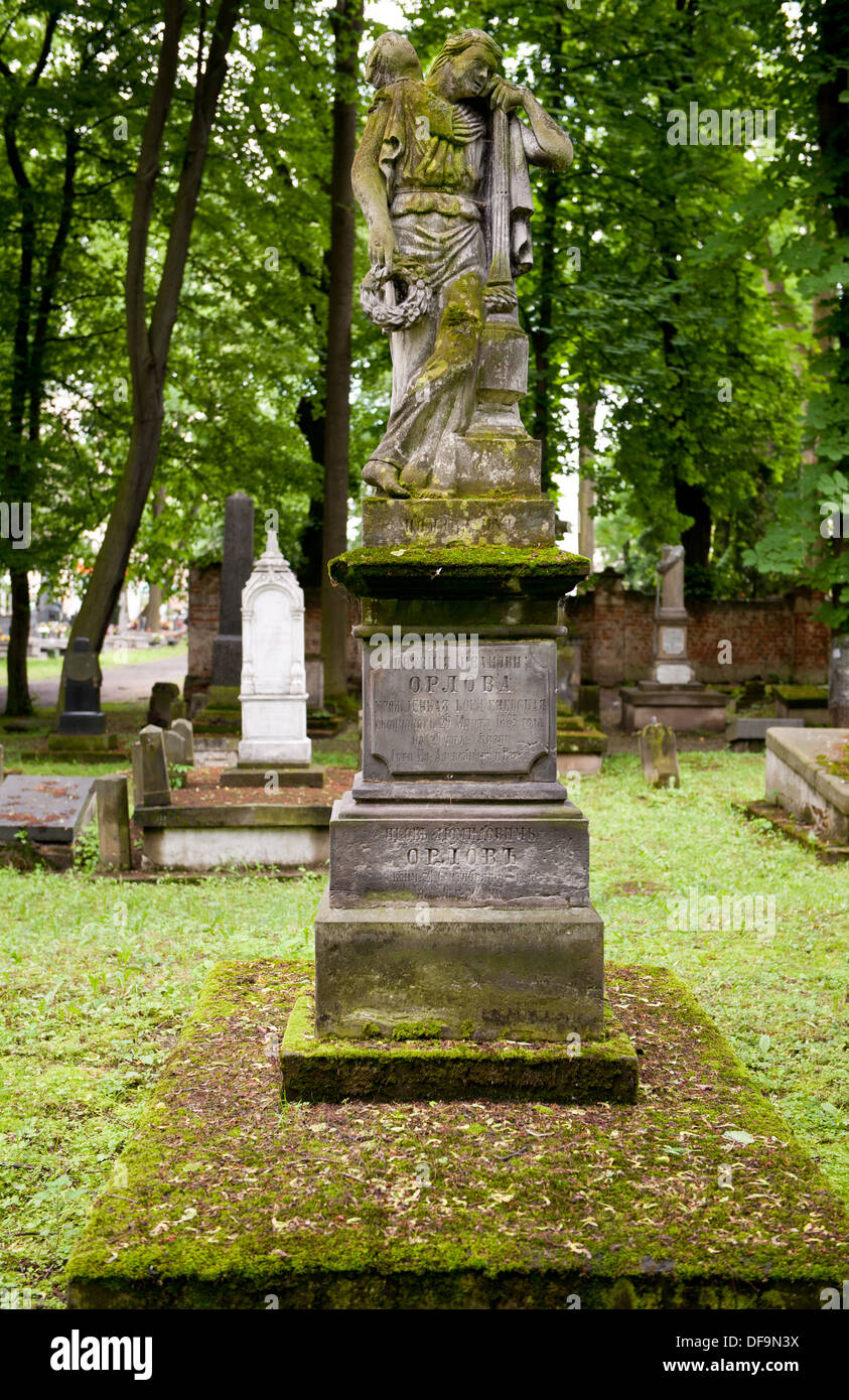 Orthodox catholic cemetery hi-res stock photography and images - Alamy