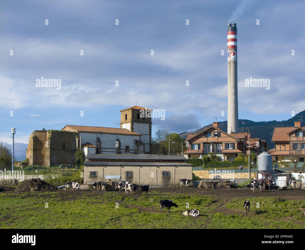 Petronor muskiz hi-res stock photography and images - Alamy