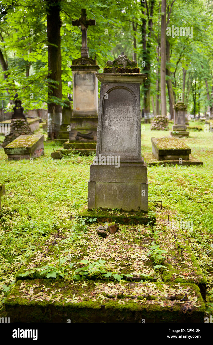 Obelisk cemetery hi-res stock photography and images - Alamy